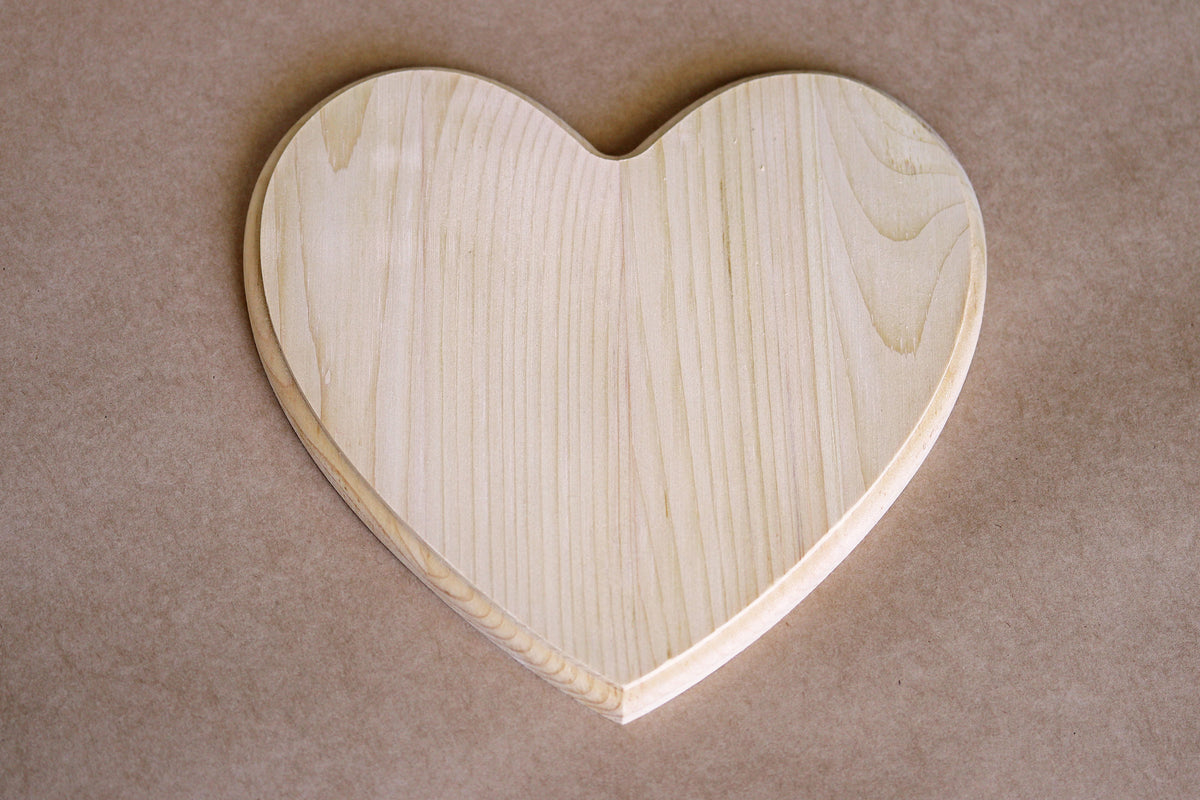 Heart Shaped Plaque - DIY - The Hidden Treehouse